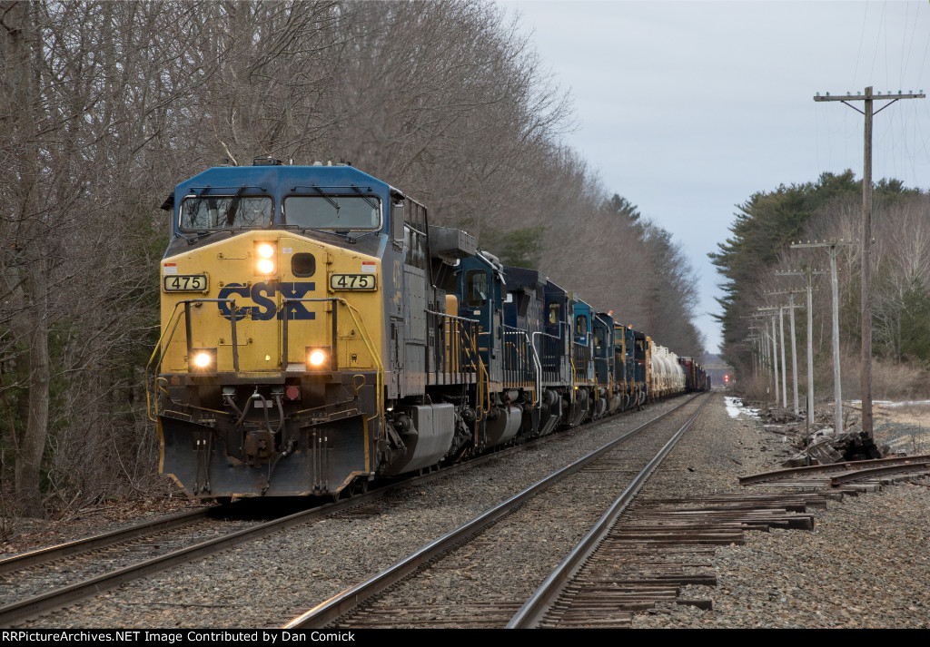 CSXT 475 Leads M426 at Cook's Crossing